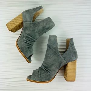 42 GOLD | Shoes | 42 Gold Leena Split Shaft Bootie Ash Suede Nib | Poshmark